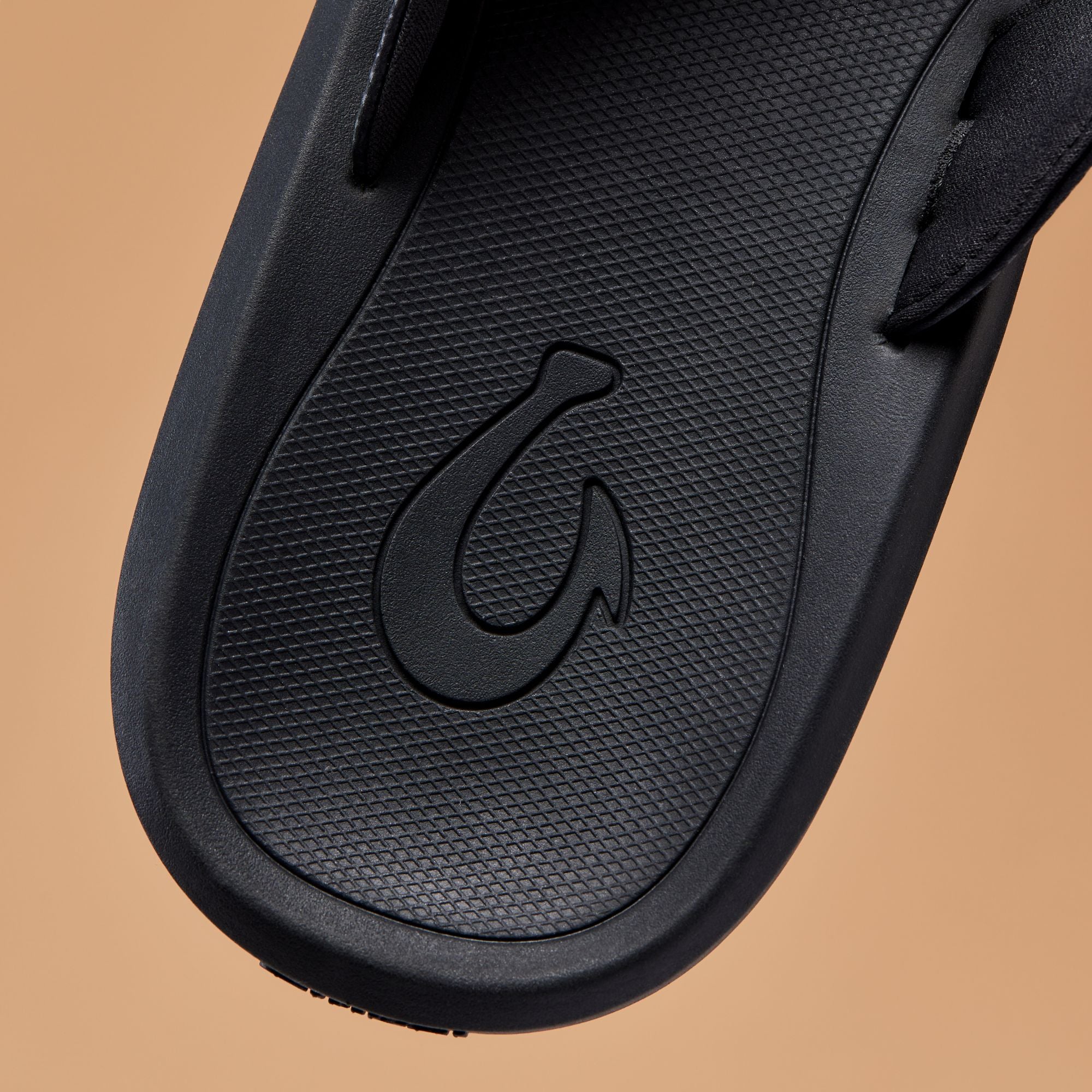 Ki'i Men's Water Ready Beach Sandals - Lava Rock / Bold Blue | OluKai