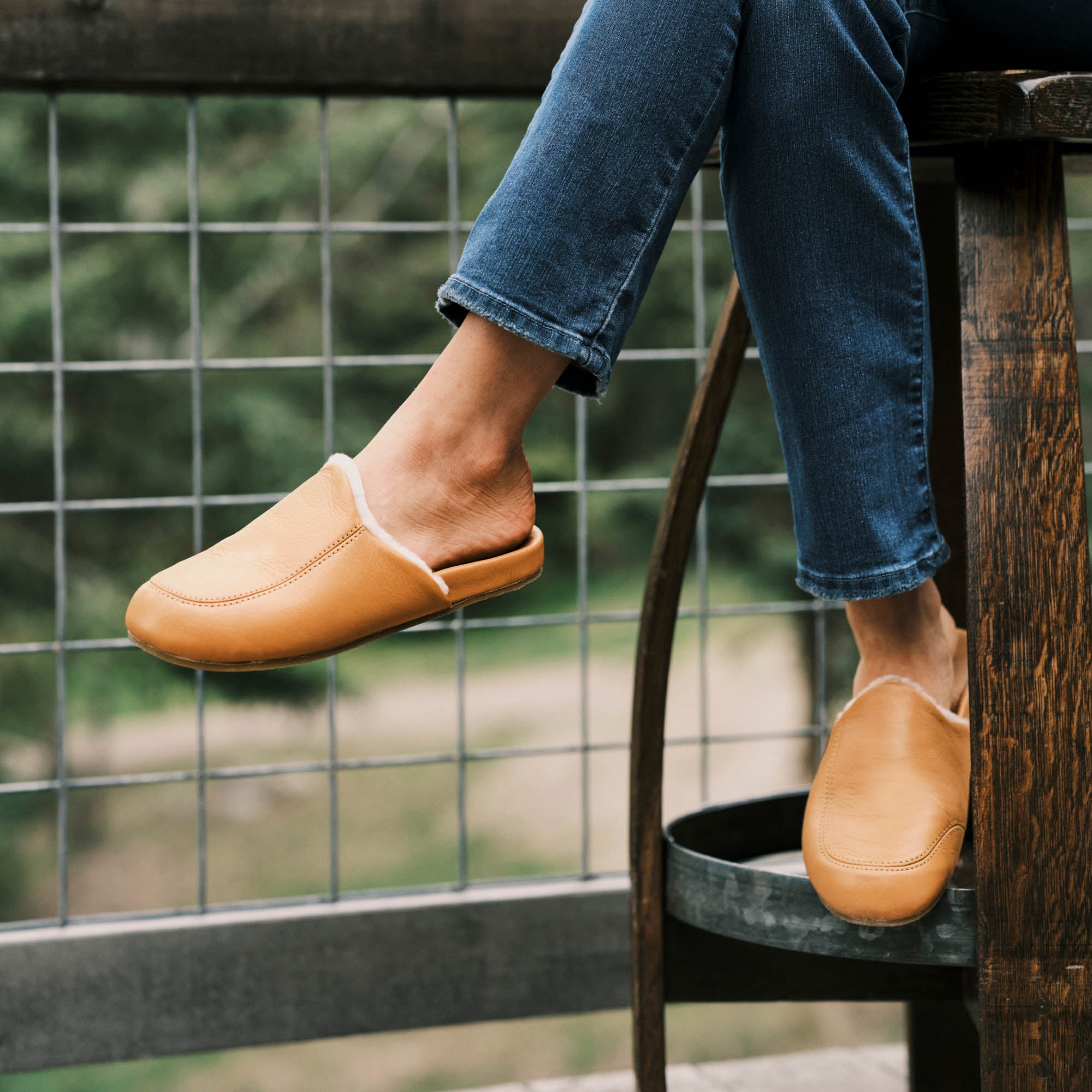 Kōnea Women’s Leather Slipper Mules - Saddle | OluKai
