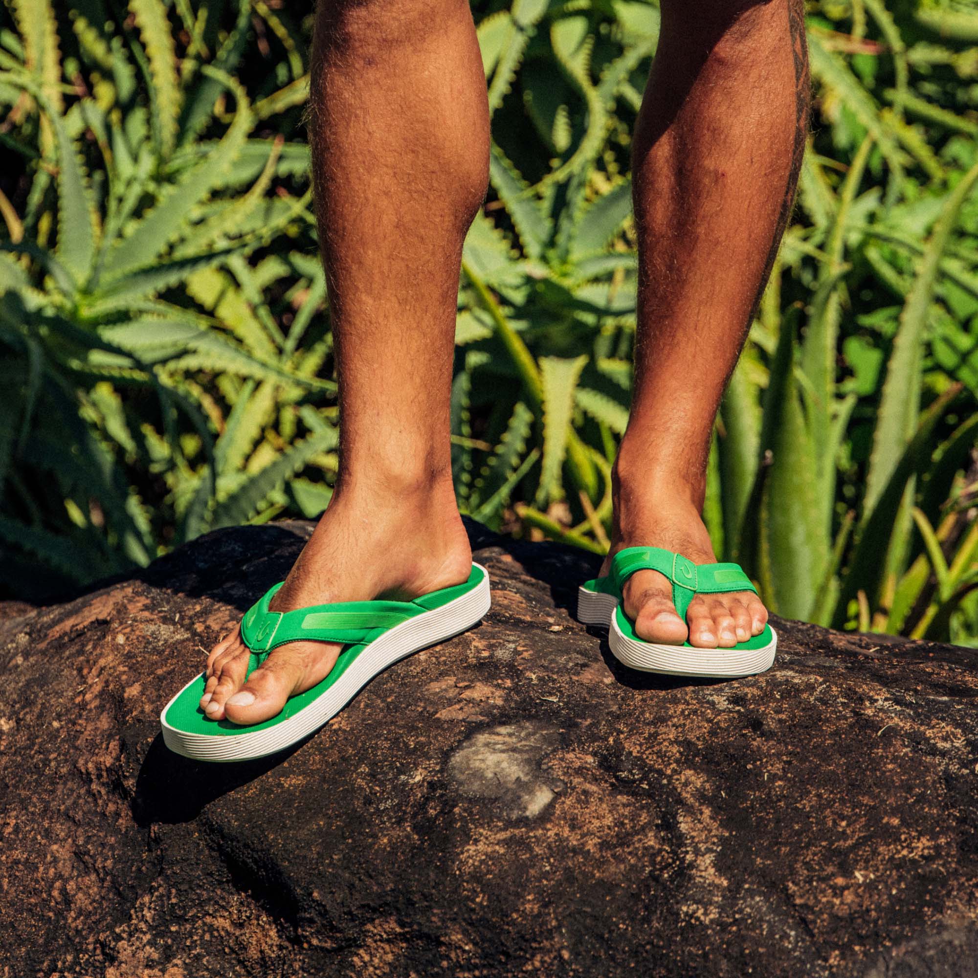 Leeward Men’s Water Ready Beach Sandals - Navy | OluKai