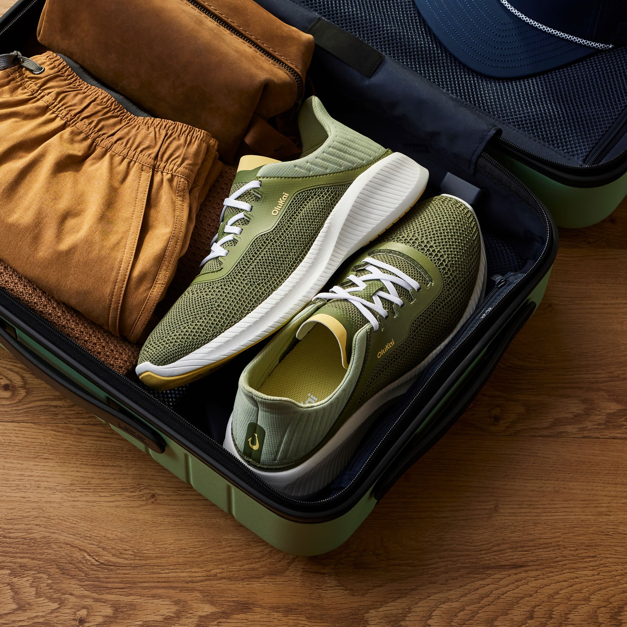 Island Hopper Men’s Travel Shoes - Lava Rock | OluKai