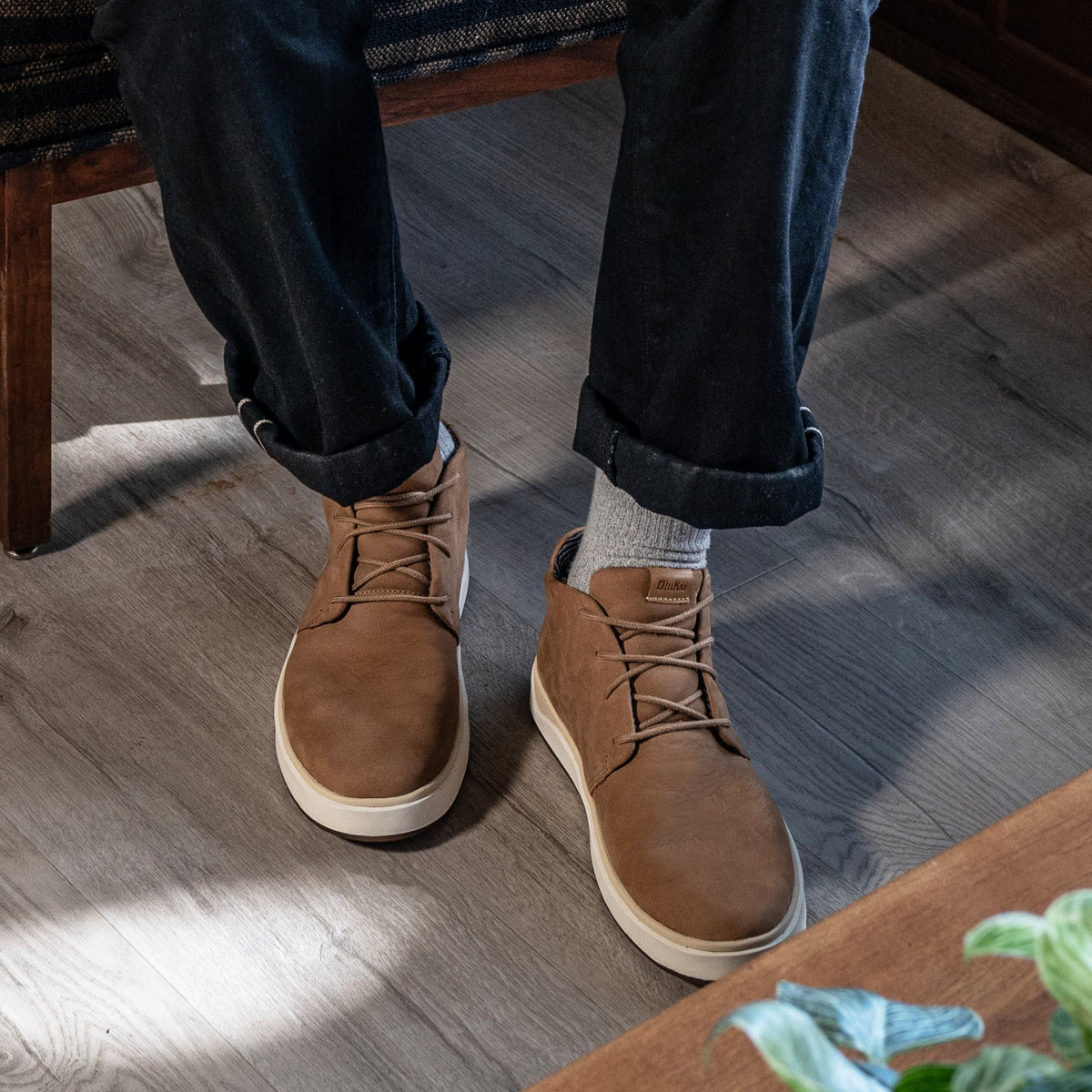 Papakū 'Ili Men’s Waterproof Leather Boots- Tan | OluKai