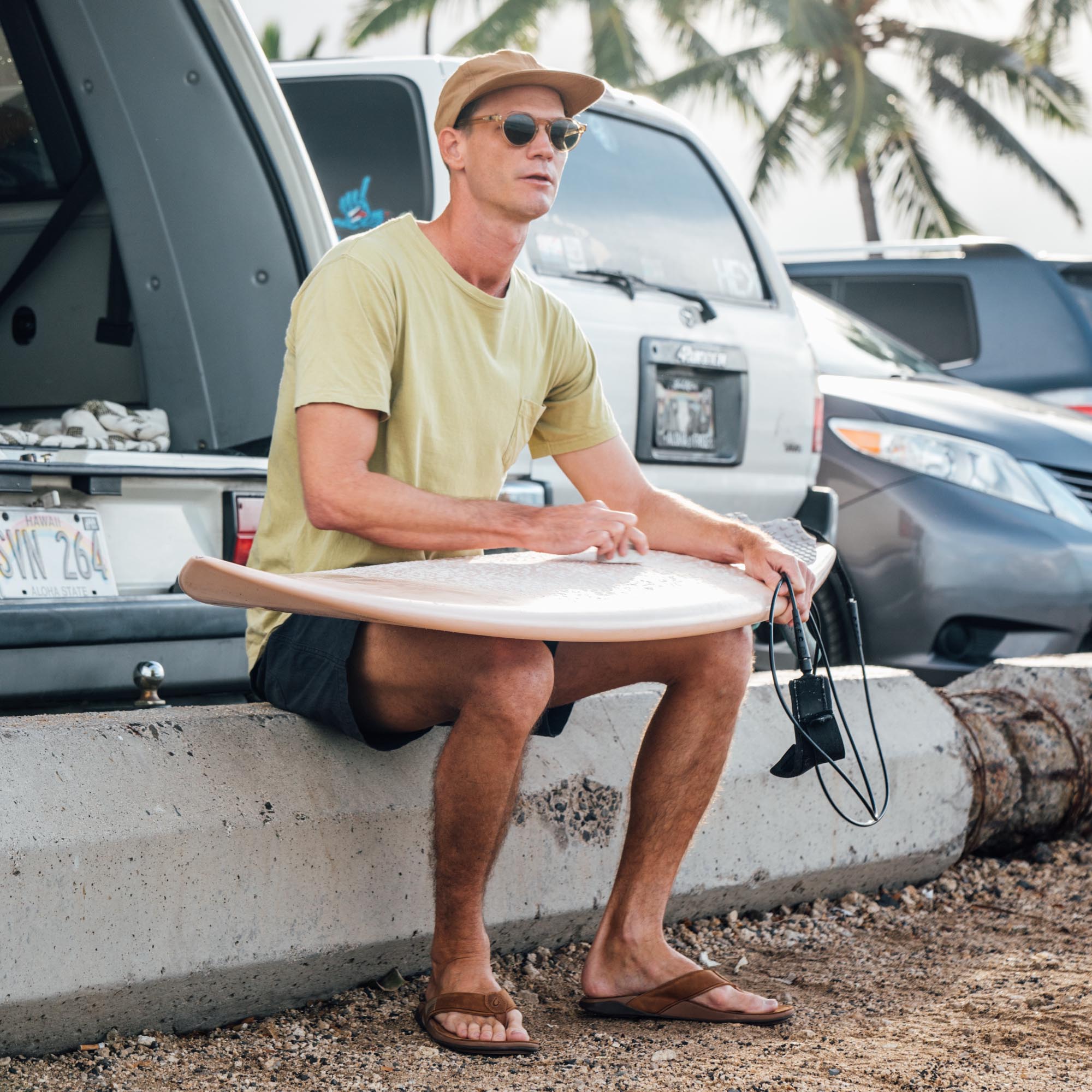 Tuahine Men's Waterproof Leather Beach Sandals - Toffee | OluKai