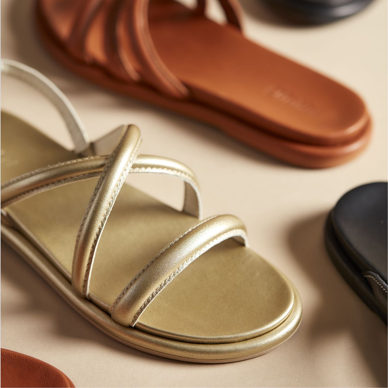 OluKai Women’s Resort Styles Landing Page Collection